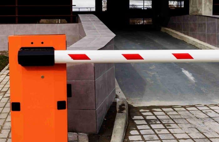 Parking Lot Gates & Entrance Gate Security Systems | S-O-S Electronics